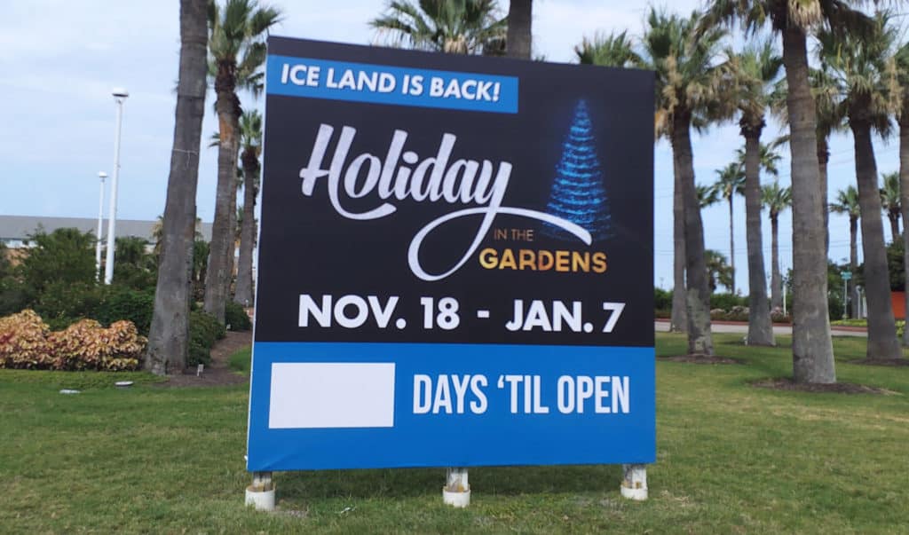 5 Holiday Signs That Celebrate the Season