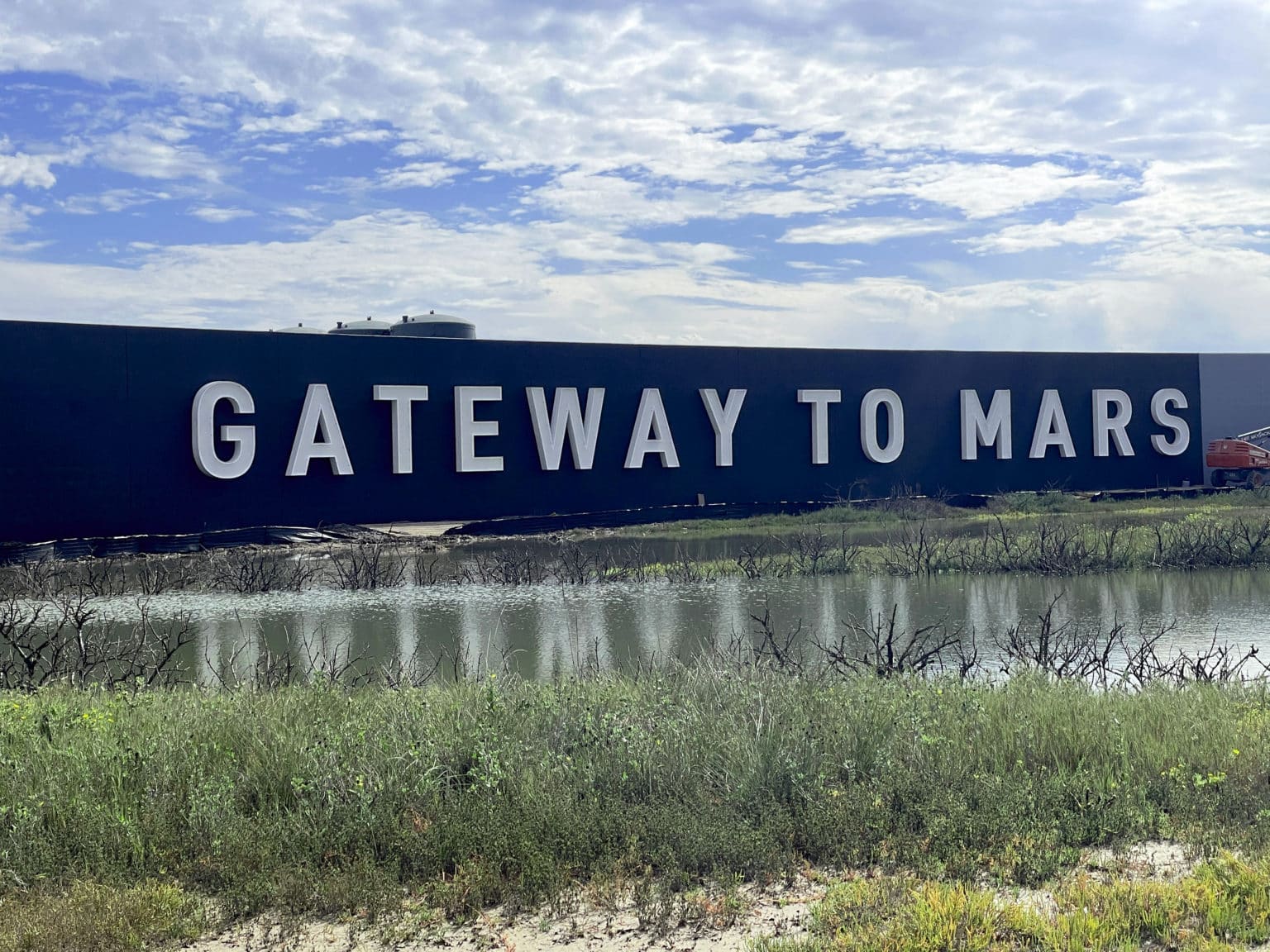 New Sign Showing SpaceX “Gateway to Mars”