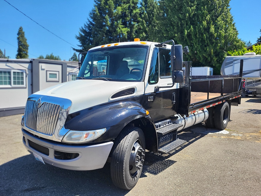2002 International 4300 DT466 16' Flatbed Power Liftgate - Signs of the ...