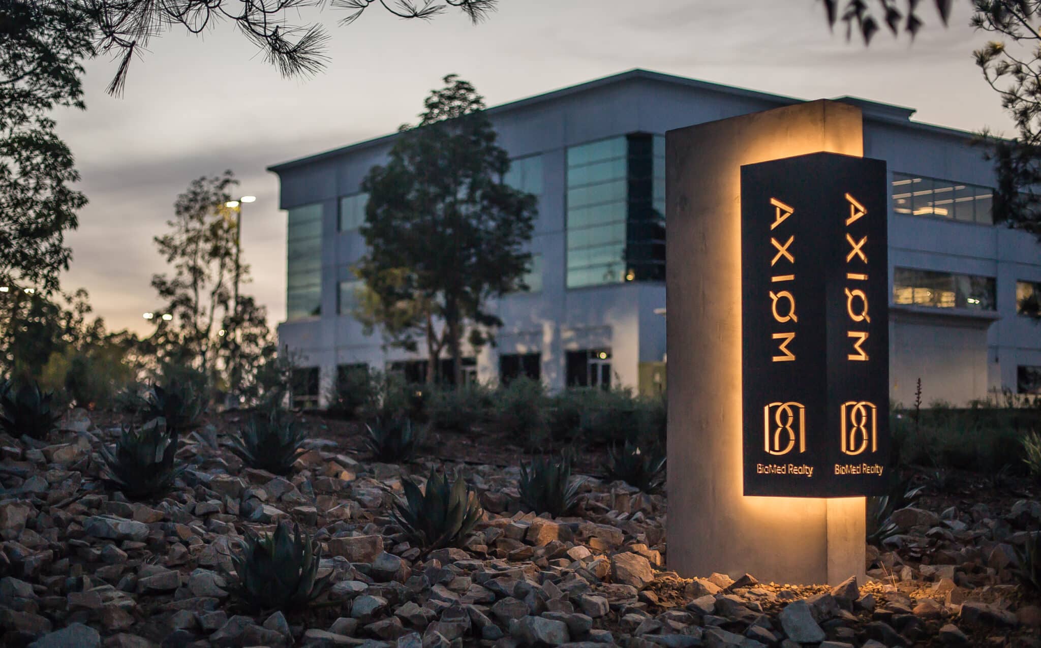 7 in 10 Sign Pros Report Good Work-Life Balance